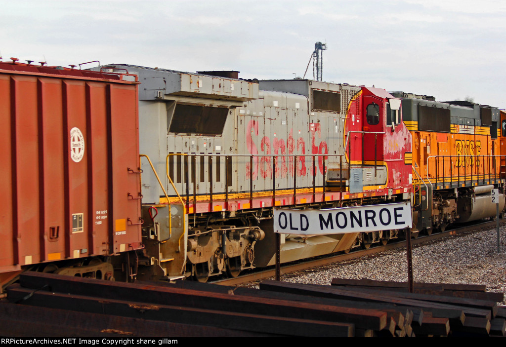 BNSF 948 Roster Shot!